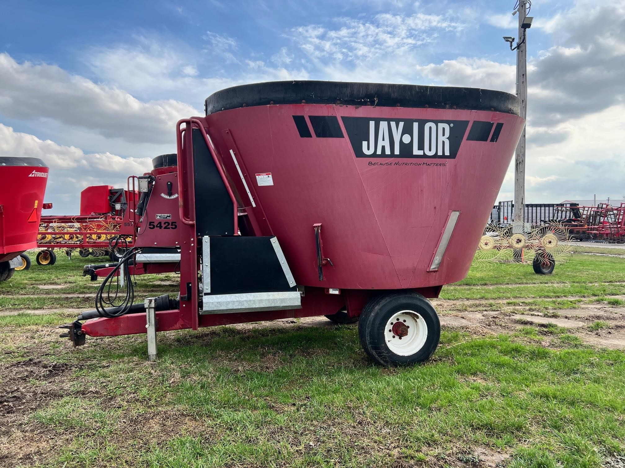 2017 Jaylor 5425 | Buening Implement, Inc.